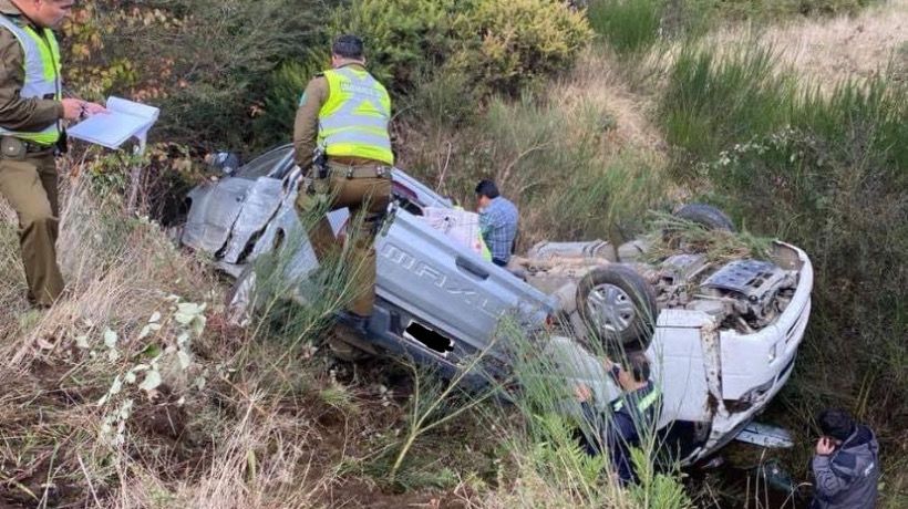 Colisión de dos vehículos en Dalcahue deja a cuatro personas lesionadas